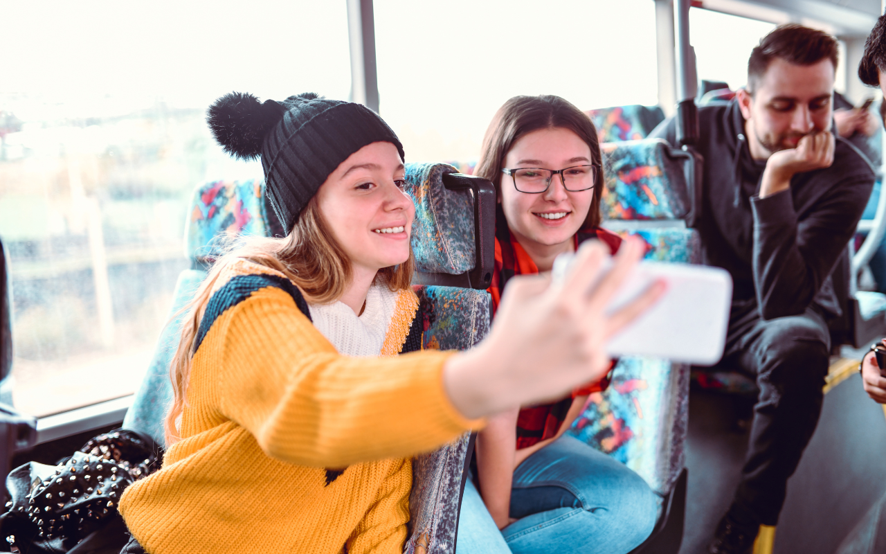 Mini Bus Rental Guide: Smart Tips Before You Book